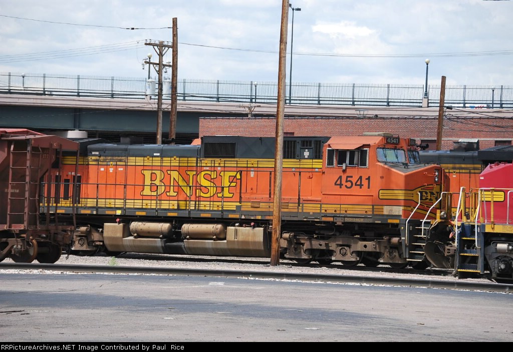 BNSF 4541